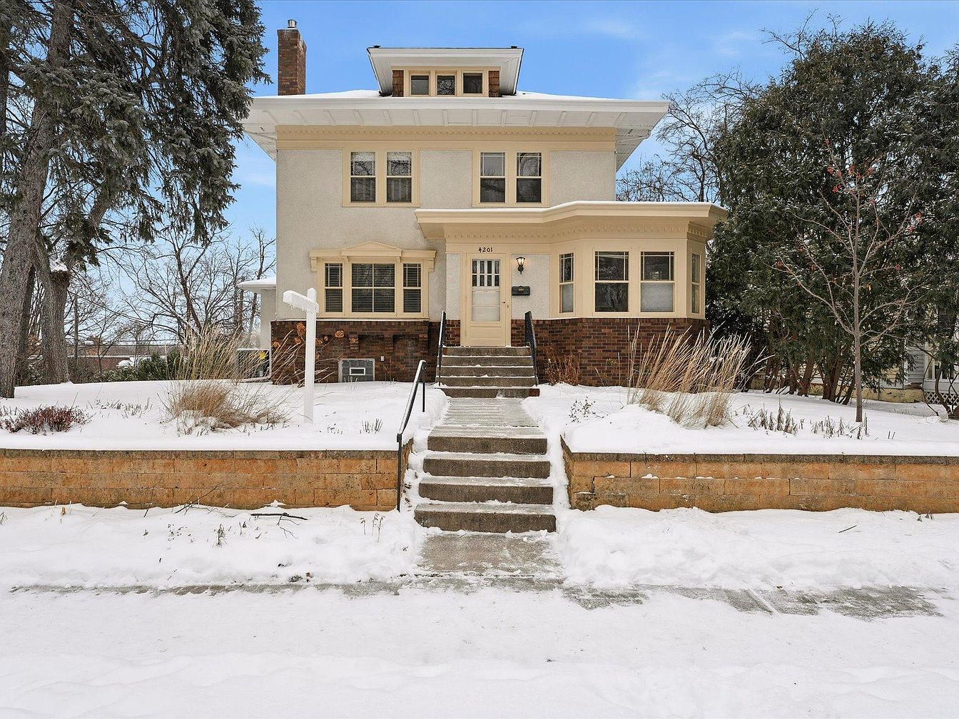 Timeless 1920 Masterpiece in Minneapolis with Modern Comforts, Serene ...