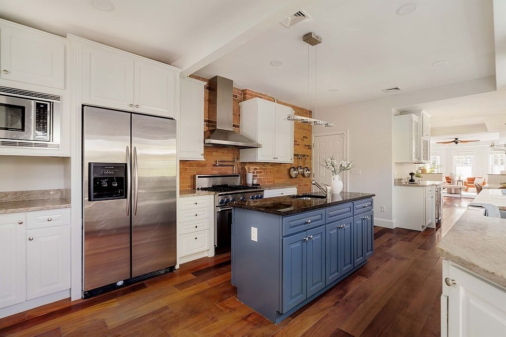 Charming 1910 Townhome in Somerville, Massachusetts Featuring Brazilian ...