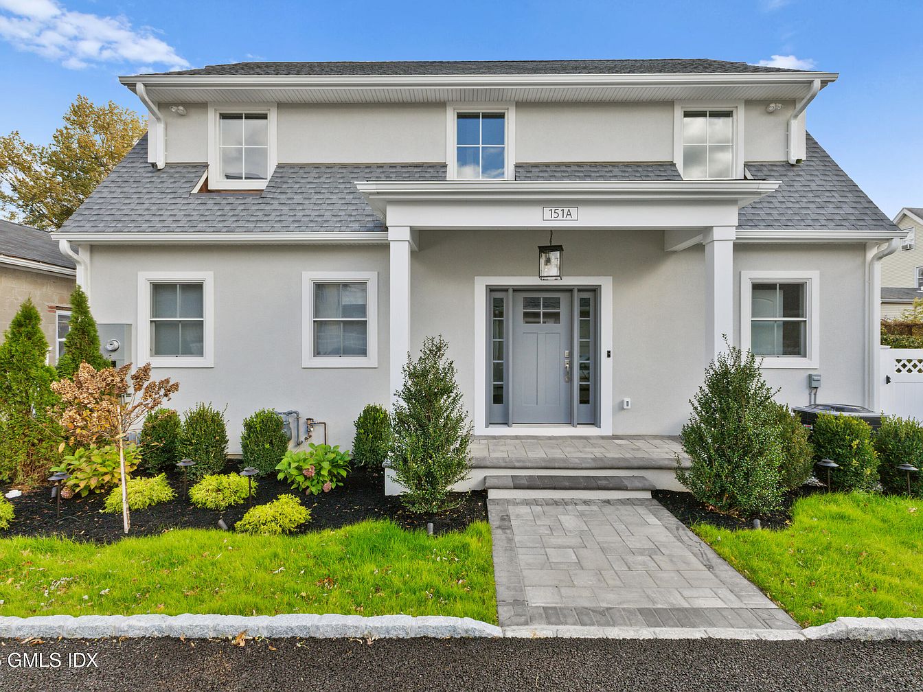 Modern Elegant Masterpiece in Greenwich, Connecticut with Gourmet ...