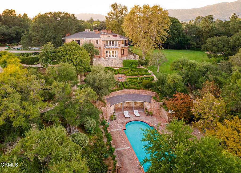 Discover the 1928 Monterey Colonial Masterpiece in Pasadena, California ...
