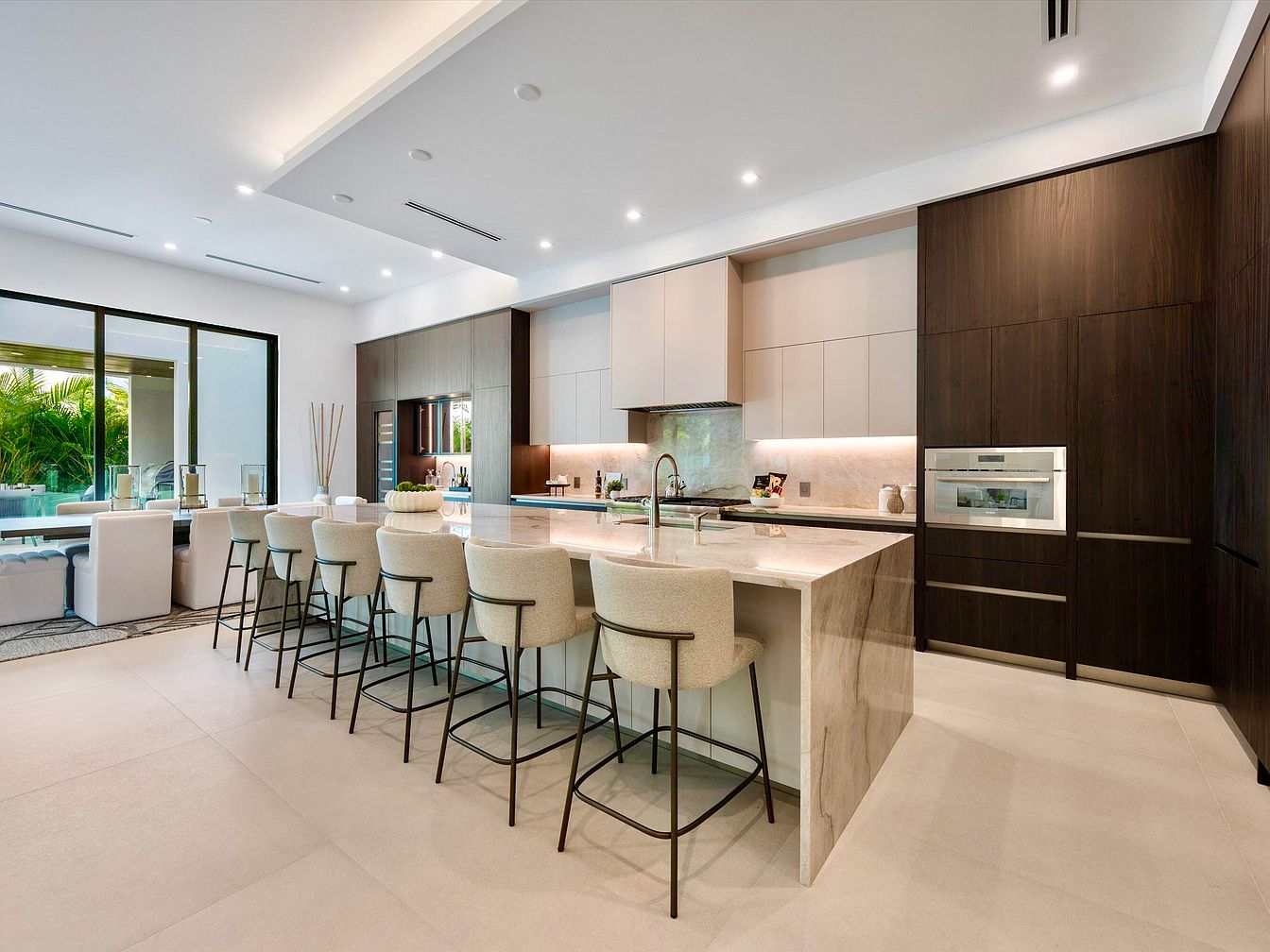 Experience Luxury in Boca Raton, Florida Home Featuring a Mono Stringer ...