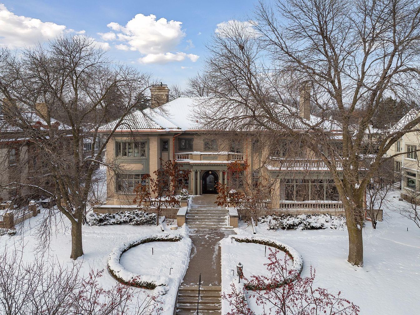 Timeless 1915 ‘Cream of Wheat Mansion’ in Minneapolis, Minnesota, with ...