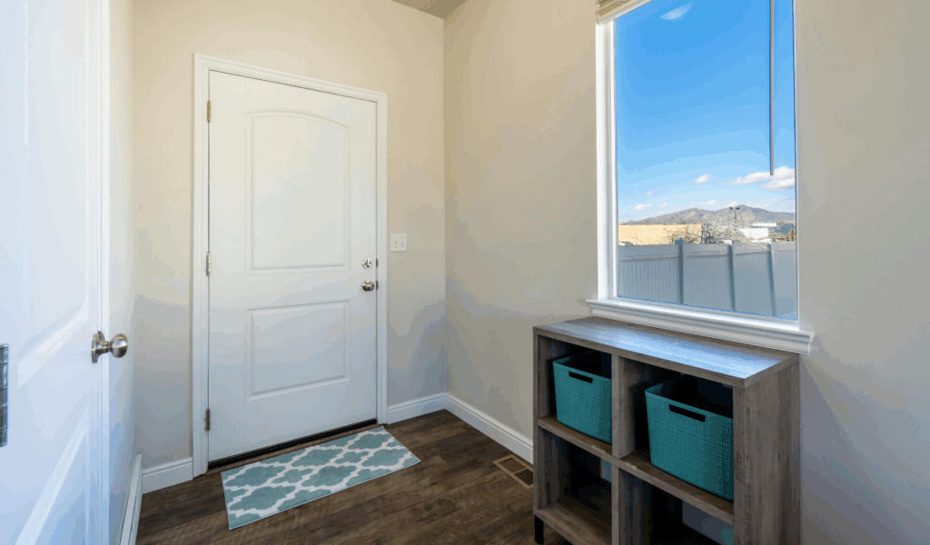 9 Back-to-School Entryway Setups That Fell Apart Fast – Big Green House