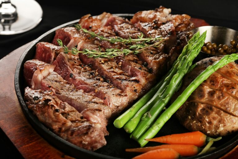 10 Steakhouse Cuts Worth Ordering When You Want Beef Done Right – Big ...