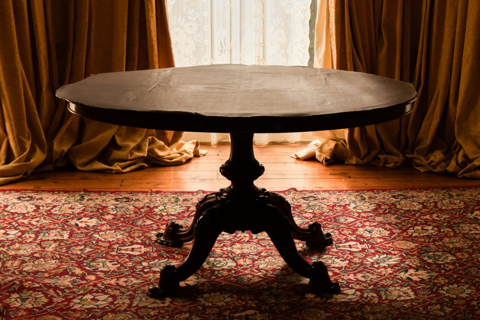 9 “Inlay” Coffee Tables That Warp in Humid Rooms – Big Green House